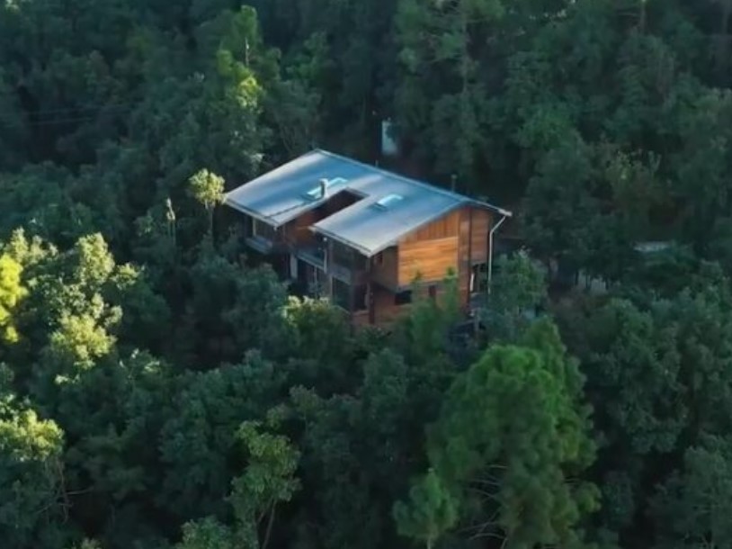 Architect Selects Steel to Frame Eco-Conscious Villa, Minimize ...